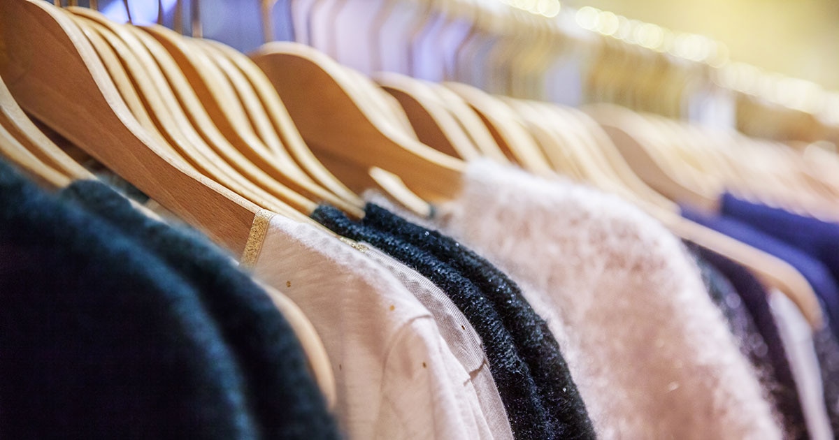 How to Remove and Prevent Lint on Clothes | Electrolux India