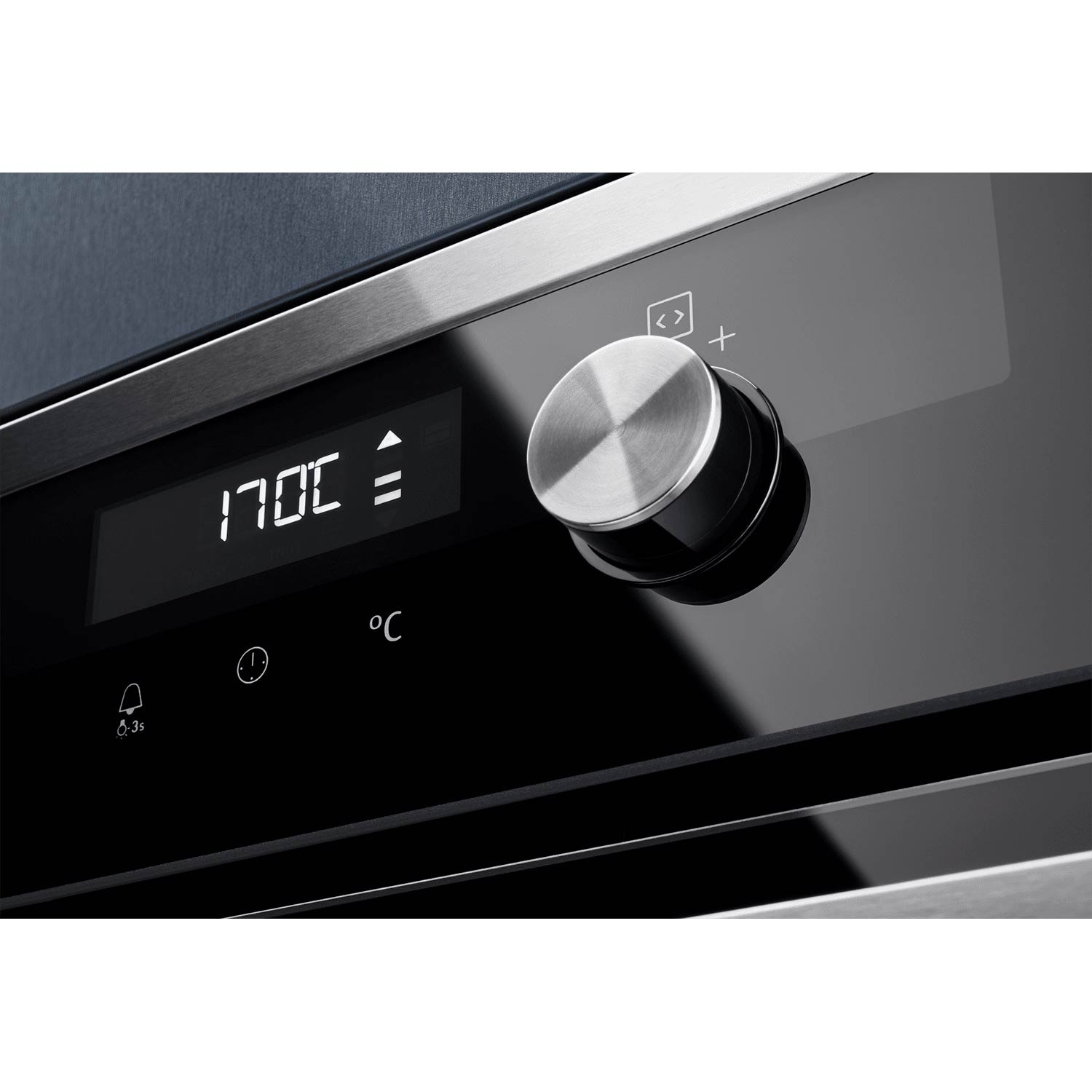 60cm UltimateTaste 500 built-in single oven with 72L capacity - KODDP71XA | Electrolux India
